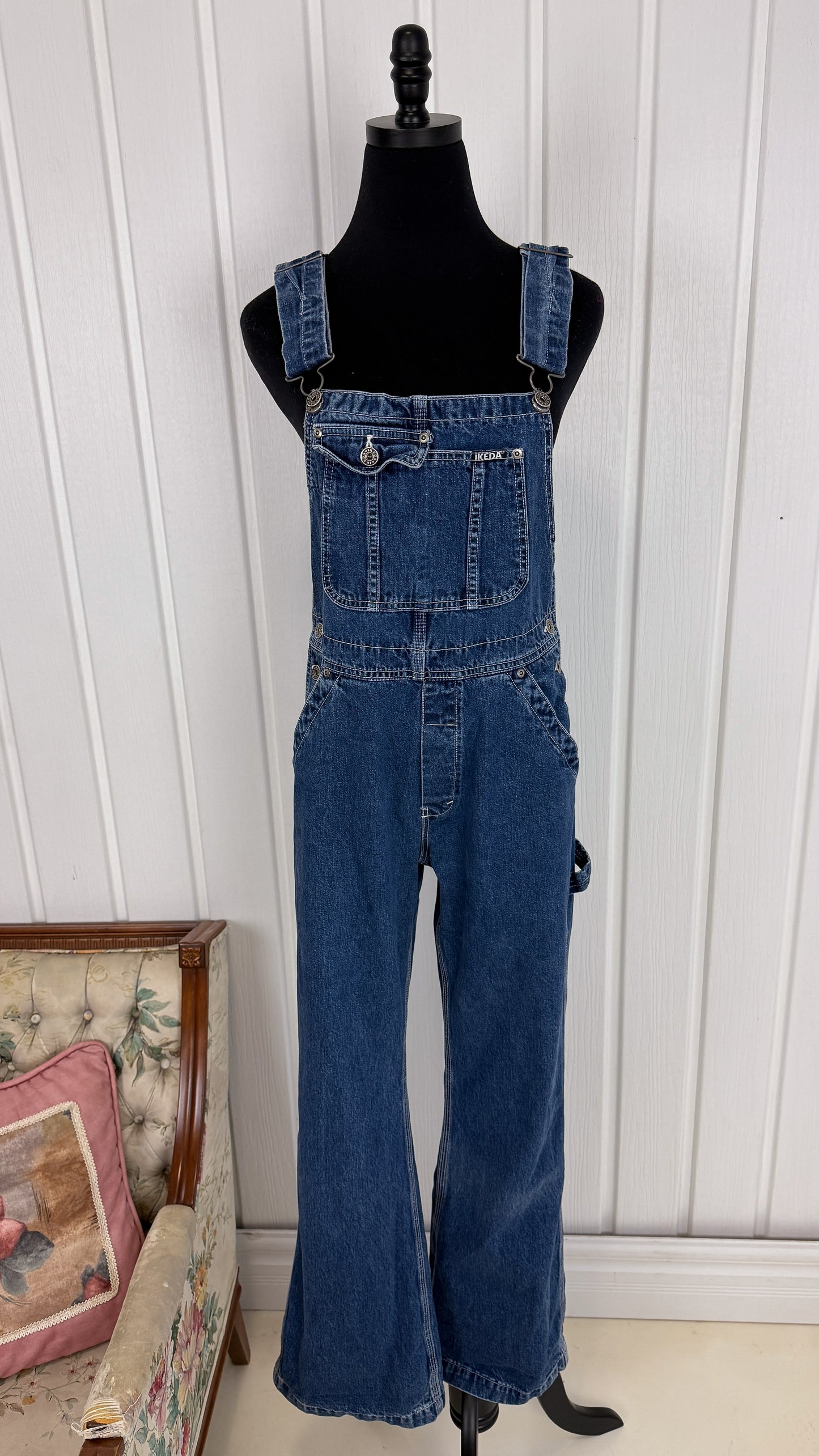 Salopette en jeans Ikeda- medium – Friperie Marie-Antoinette